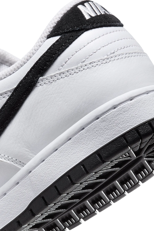 Nike SB Dunk Low Pro Skate Shoes "White and Black" – Mainland Skate & Surf
